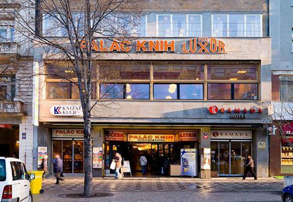 Palác knih Luxor - Václavské nám., Praha | Nakladatelství STARÝ MOST